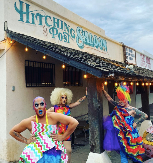 Hitching Post Saloon Bisbee – Locals bar & music venue with patio & fireplace